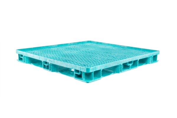 45 x 48 JOURNEY Plastic Stackable Pallet - ORBIS